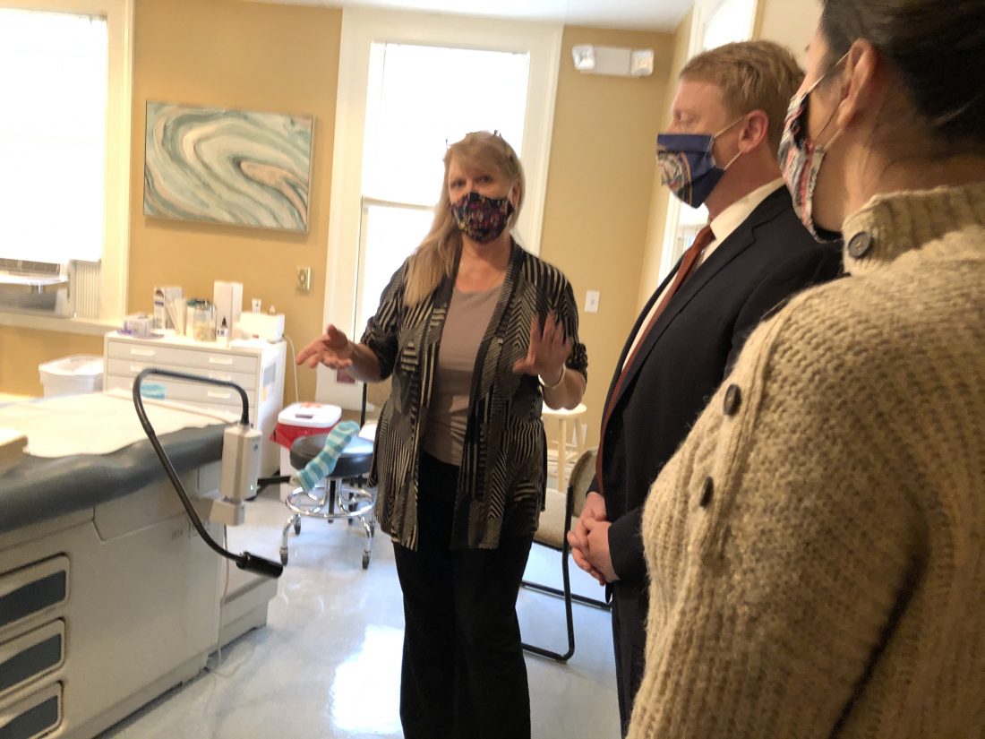 Feltes challenges Sununu on reproductive rights in Concord tour | News ...